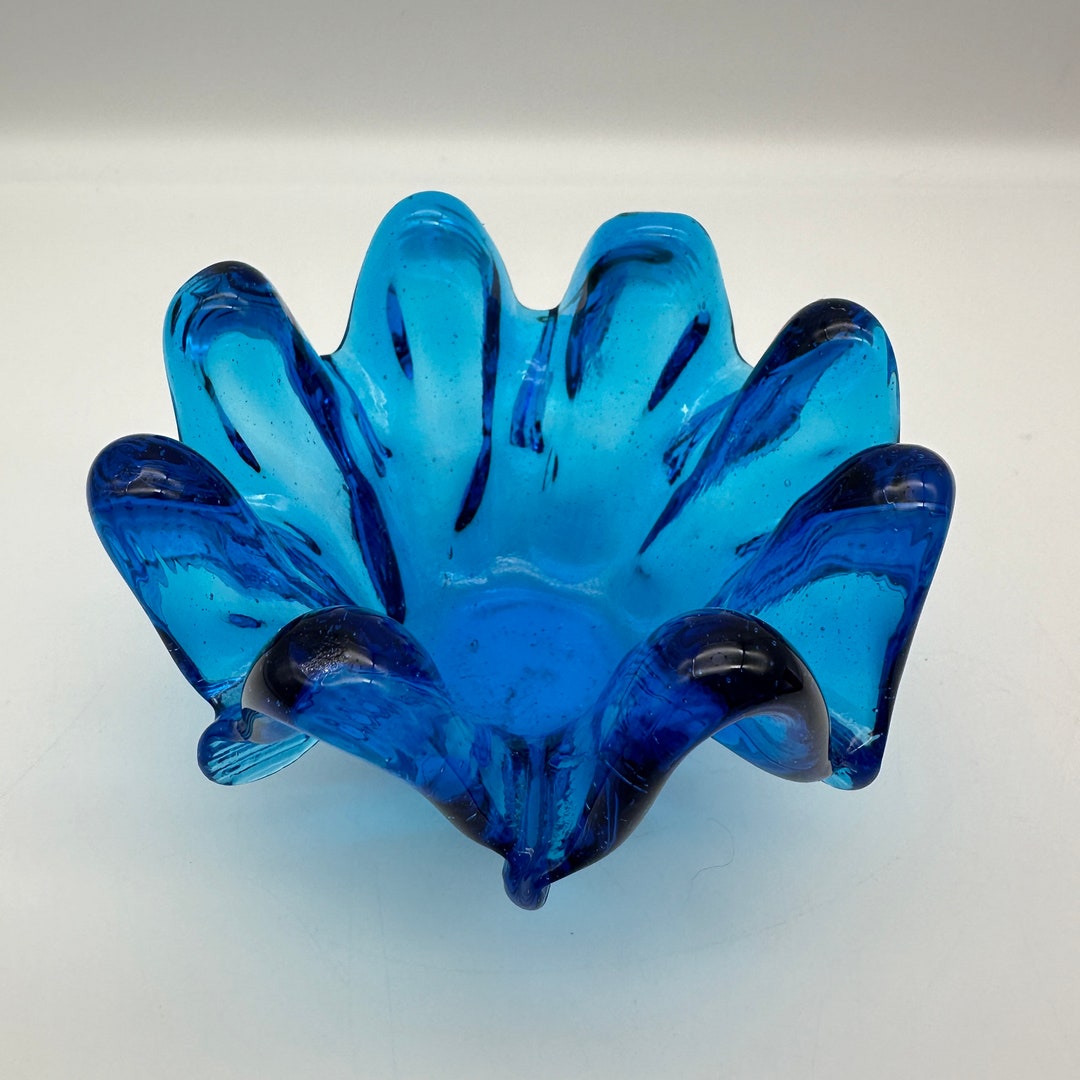 Blue Art Glass Bowl, Pinched Glass, 8 Fingers - Etsy