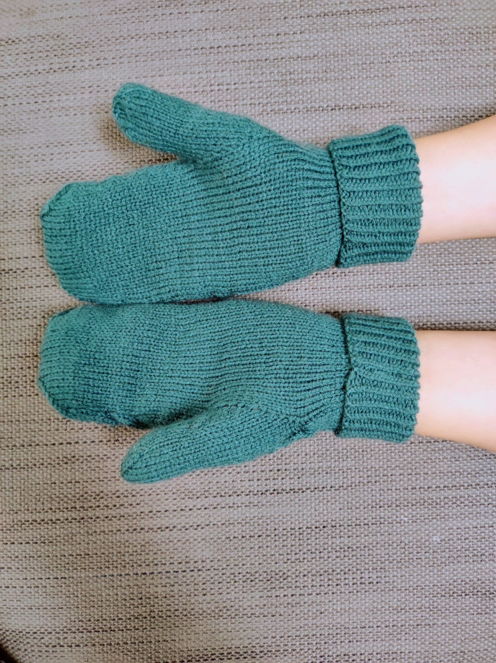 Staggered Cable Mittens - Knitting Pattern - Gloves - Etsy