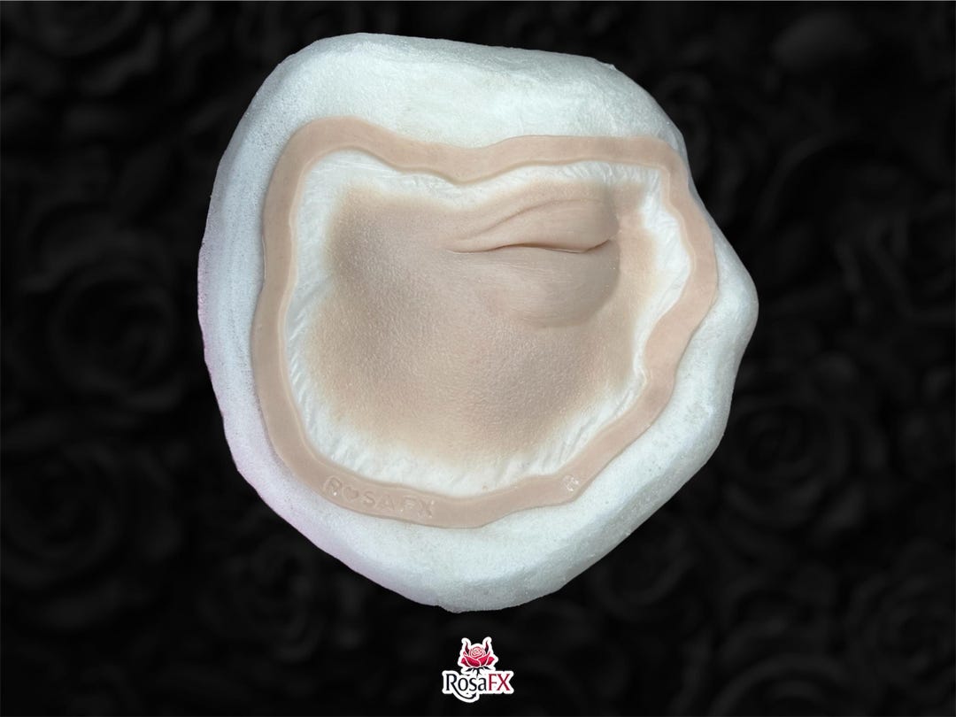 Realistic Swollen Eye Prosthetic: Silicone SFX Makeup, Cosplay, Film ...