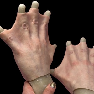 Ultra Realistic Webbed Silicone Hand Gloves: Mermaid Cosplay SFX - Etsy
