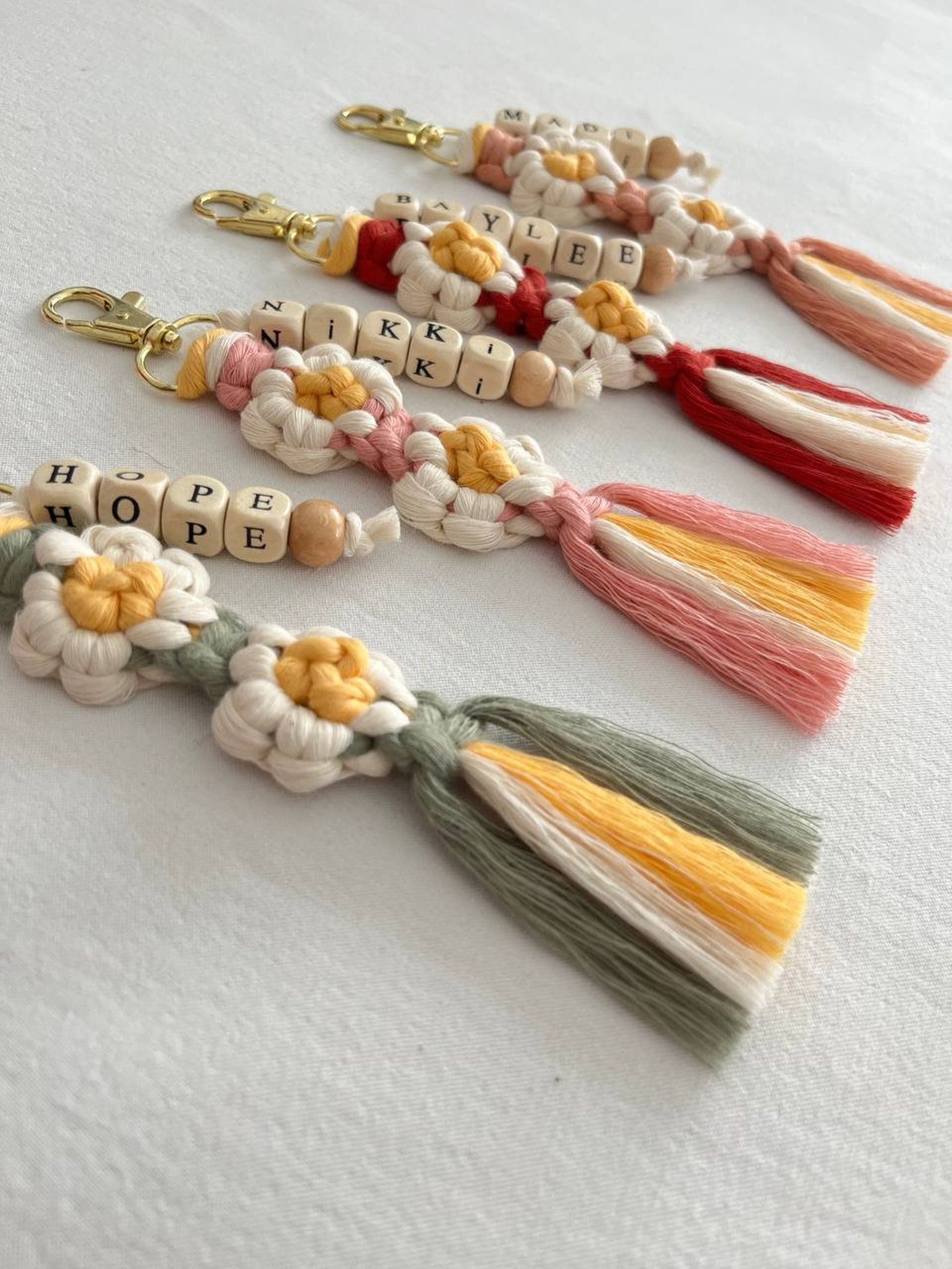 Flower Macrame Keychain Macrame Keychain for Wedding Guests - Etsy