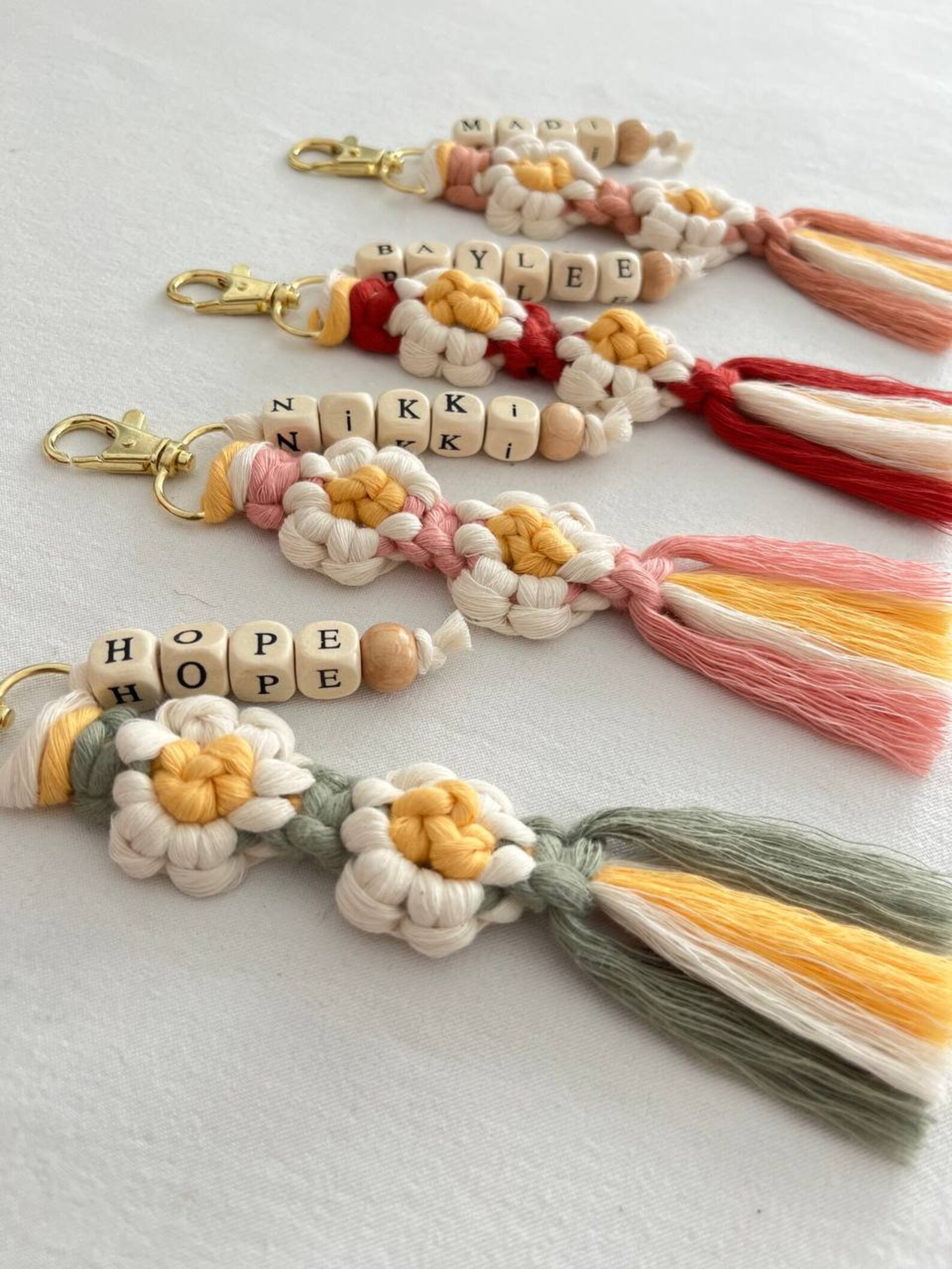 Flower Macrame Keychain Macrame Keychain for Wedding Guests - Etsy