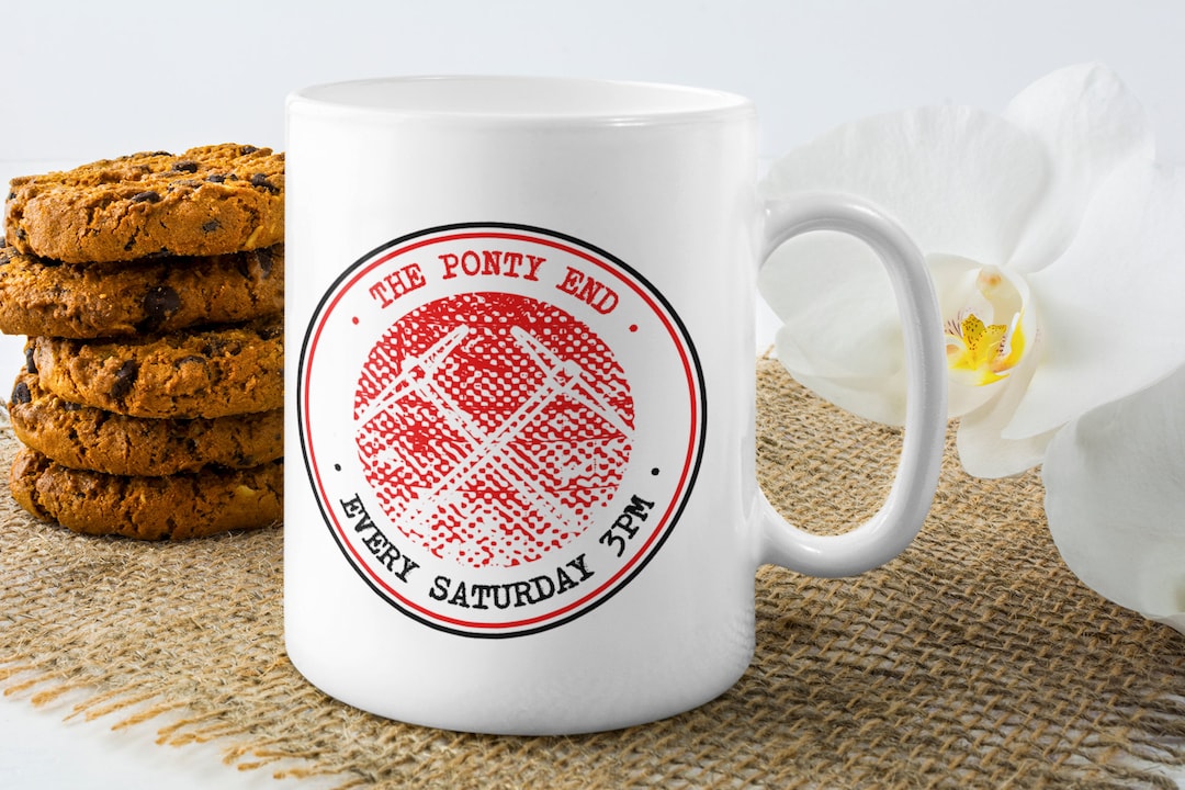 The Ponty End - 11oz Ceramic Mug - Psychedelic Design in Team Colours ...