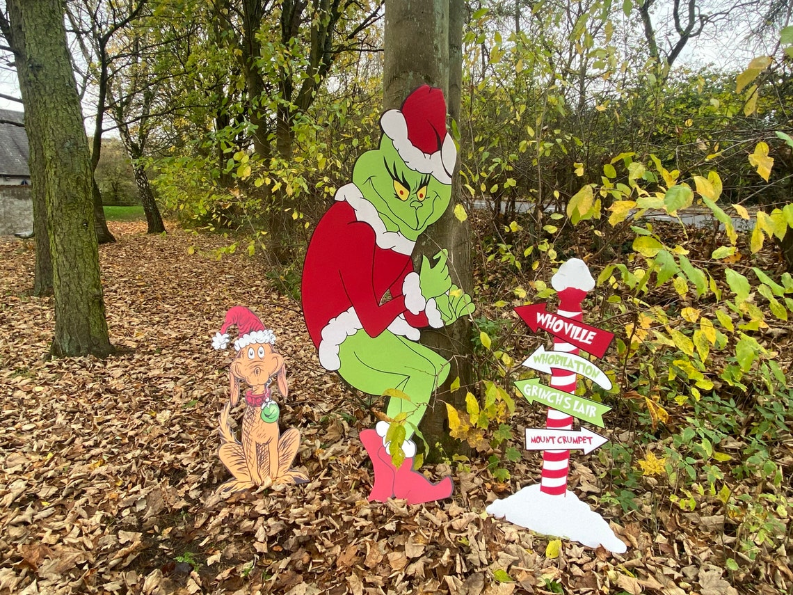 FULL SET Giant Grinch 6ft With Max and Sign Pole Christmas Grinch Decor ...