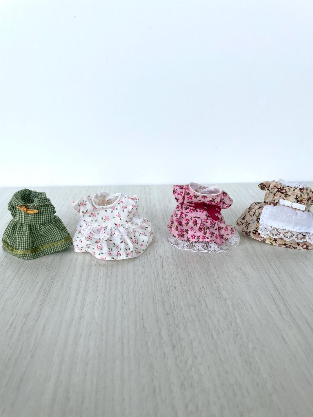 Calico Critters Spare Clothes Mom Dresses, Sylvanian Families Outifts ...