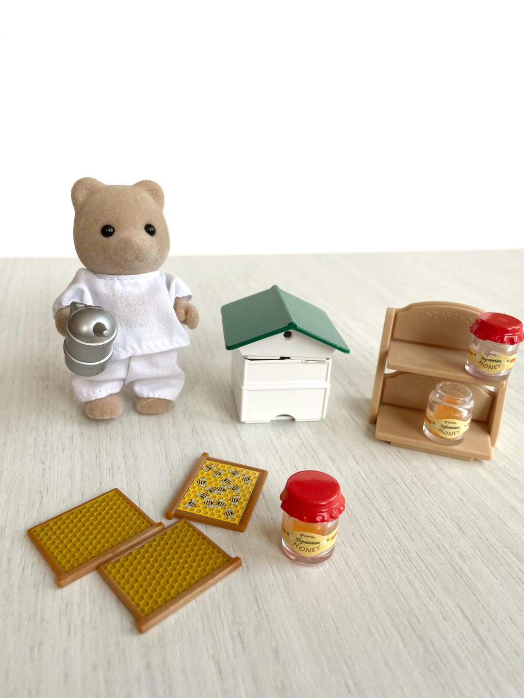 Calico Critters Beekeeper Set Incomplete, Rare and Discontinued ...