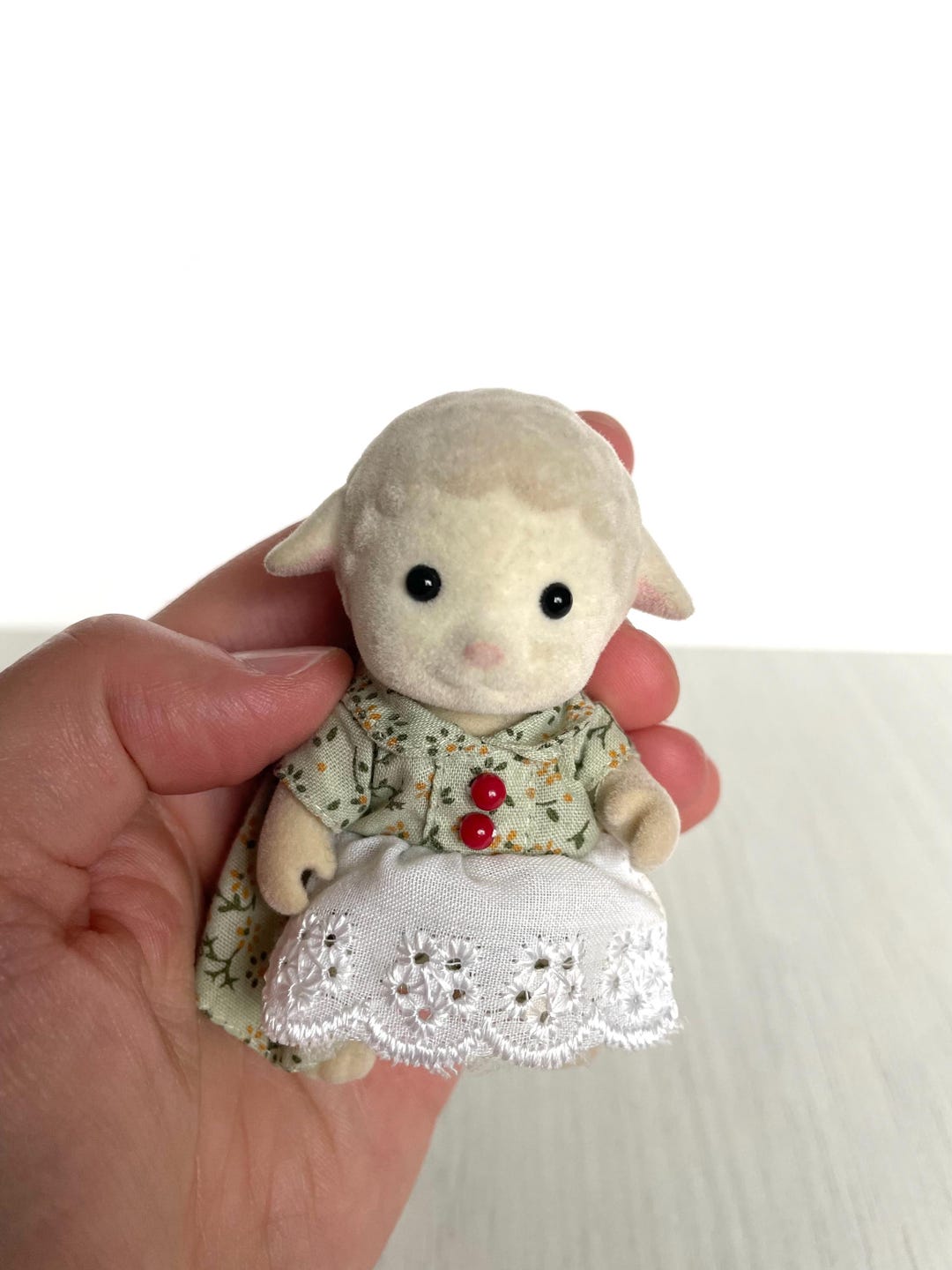 Calico Critters Vintage Dale Sheep Mom With Gripping Hands in Very Good ...