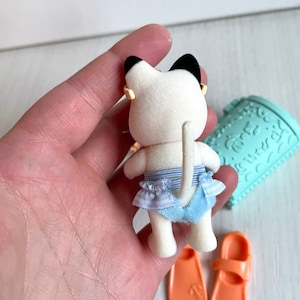 Calico Critters Seaside Treasure Set, Snorkle and Flippers With Lily ...