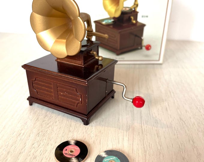 Calico Critters Sylvanian Families Vintage Gramaphone Record Player ...