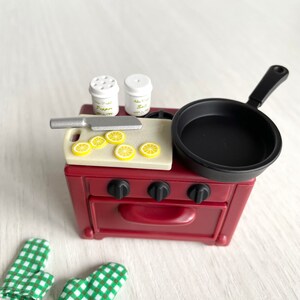 Miniature Chef Mouse Figure With Dollhouse Kitchen Cooking Stove and ...