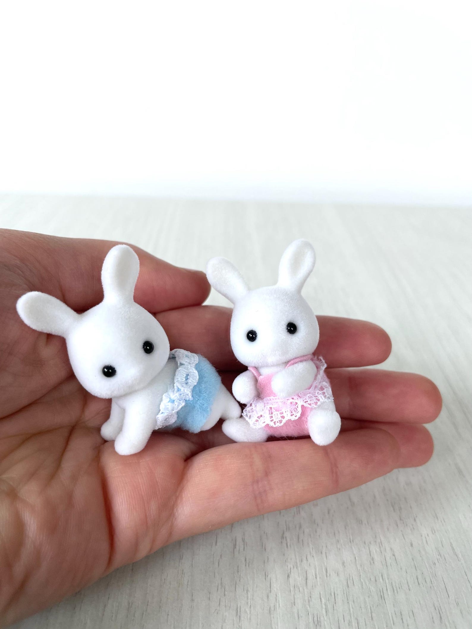 Calico Critters White Snow Warren Rabbit Babies, Brand New Out of ...