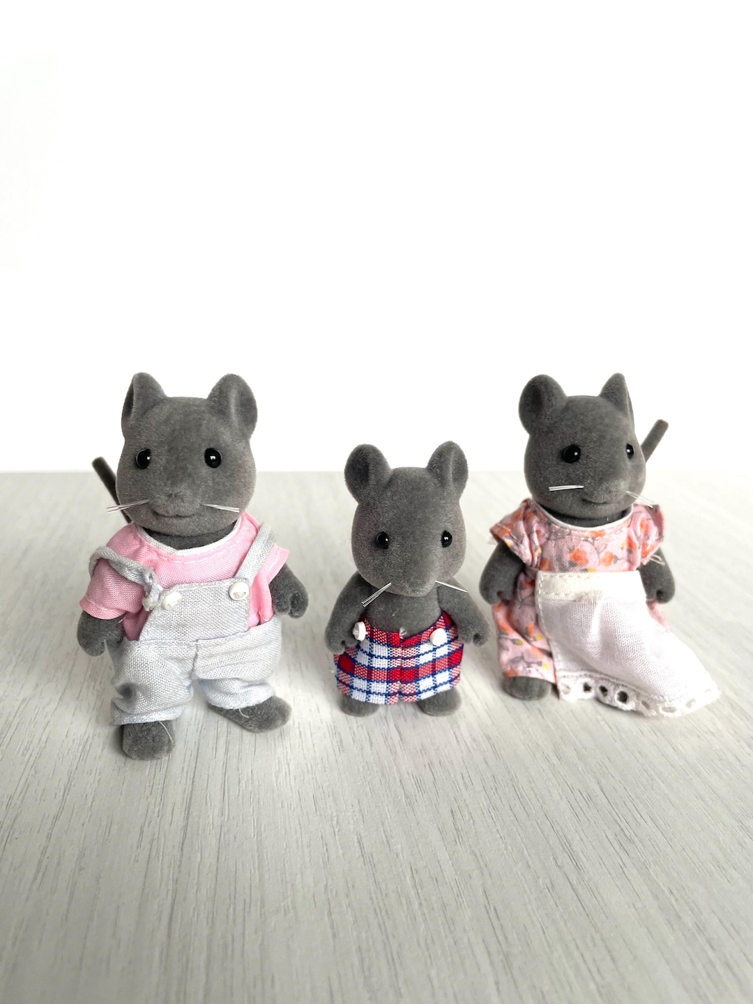 Sylvanian Families Thistlethorn Grey Mouse Family of 3, Vintage Calico ...