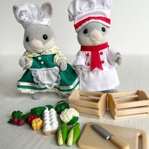 Sylvanian Families Vintage Chef Set With Cottontail Rabbit Waitress and ...