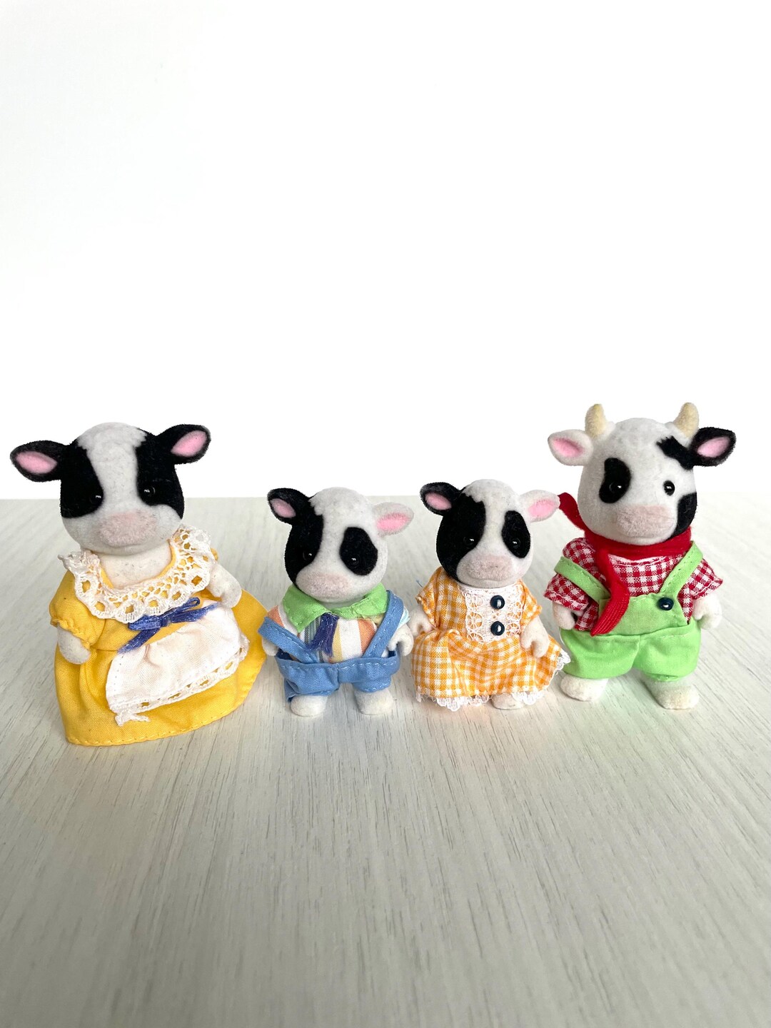 Calico Critters Vintage Buttercup Cow Family, Sylvanian Fresian Cows in ...