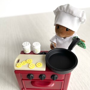 Miniature Chef Mouse Figure With Dollhouse Kitchen Cooking Stove and ...