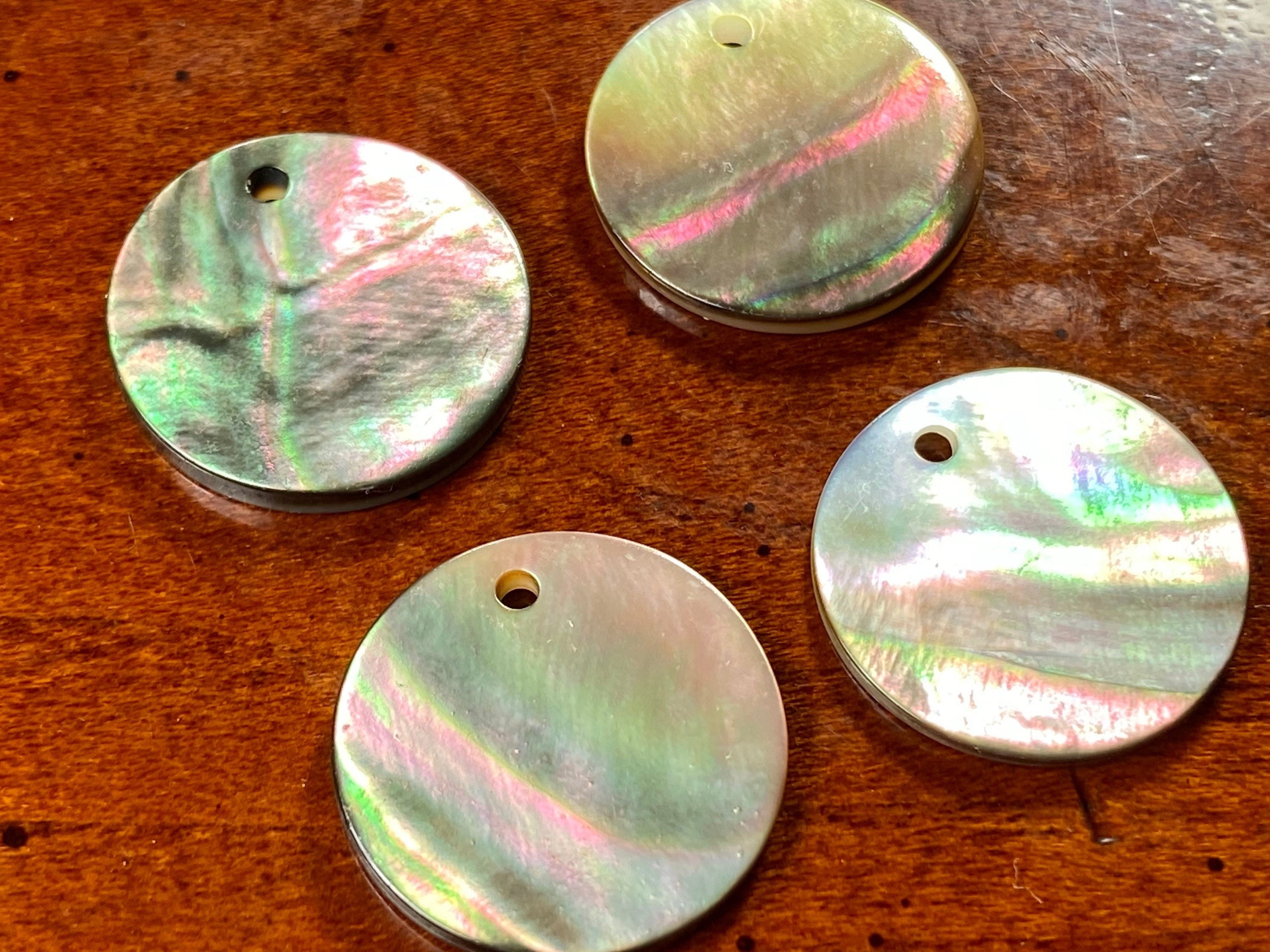Shell Coins. Black Lip Shell. Diameter 18mm, 2mm Hole. Sold per Lot ...