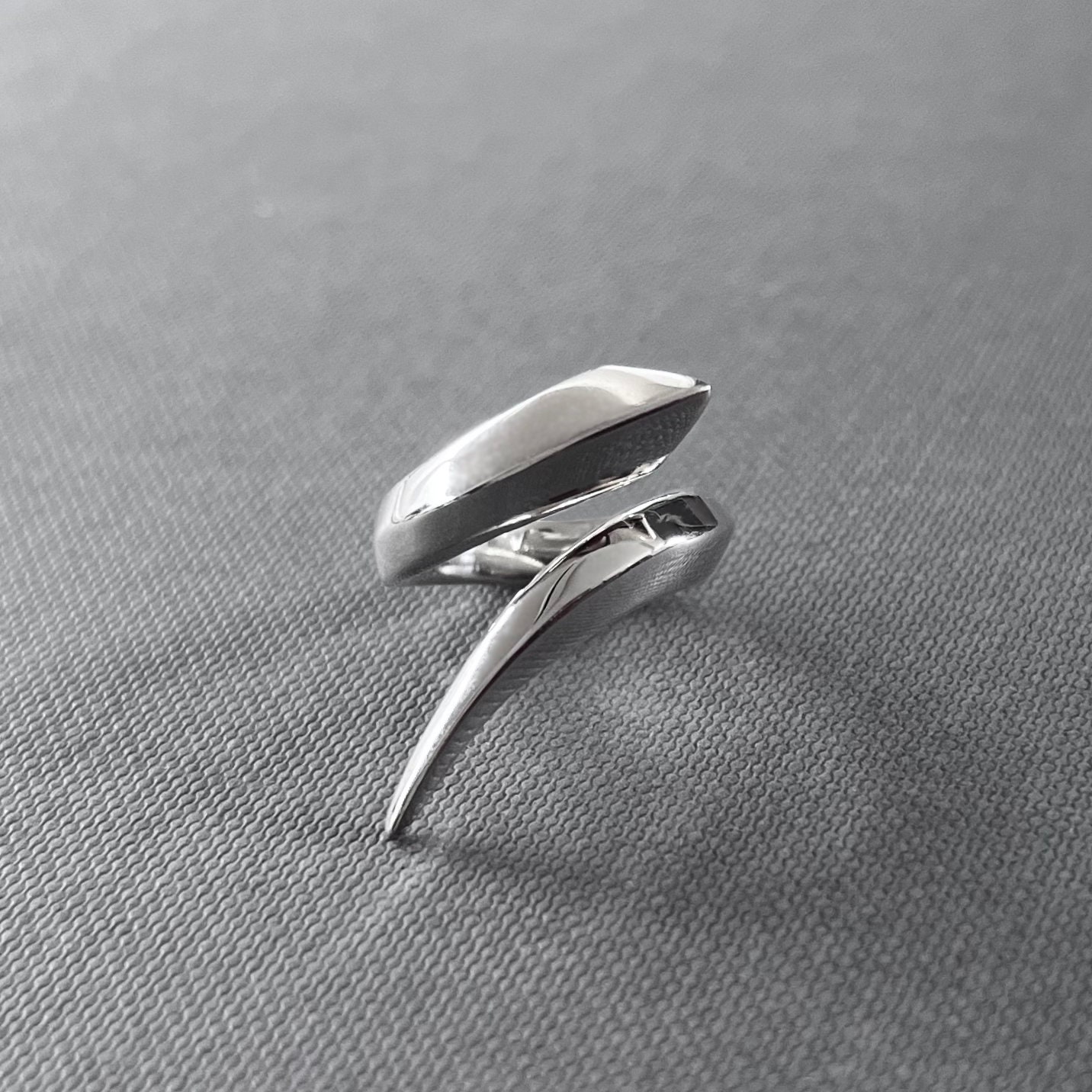 Talon Spike Ring 18k SOLID GOLD - Etsy