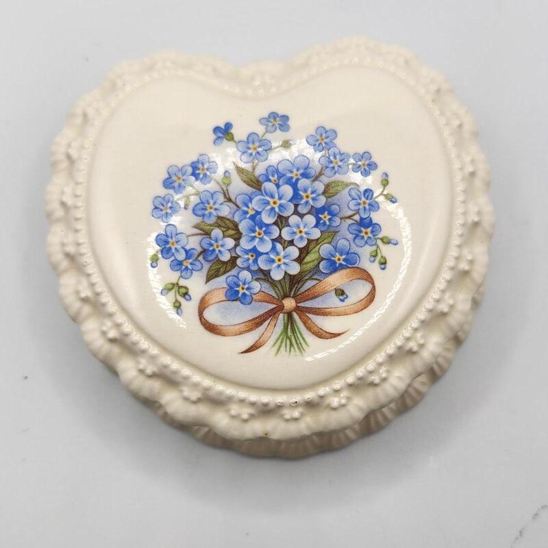 Heart Trinket Box - Etsy