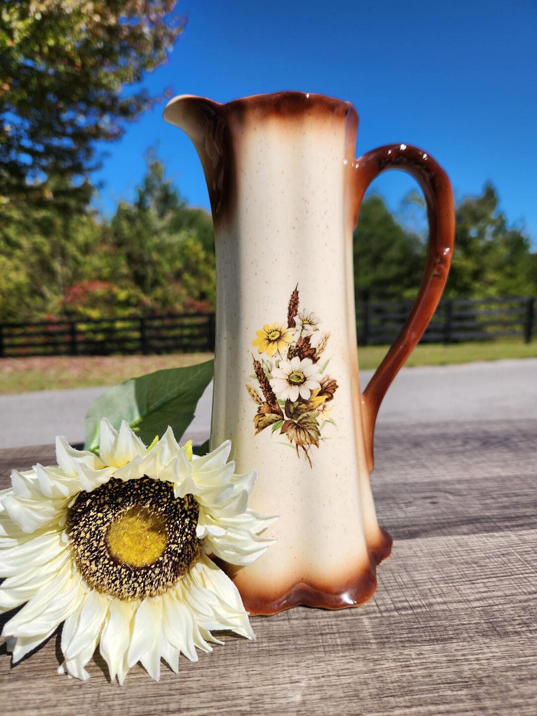 Daisy Pitcher Vase, Floral Vase, Floral Pitcher, Home Accent - Etsy