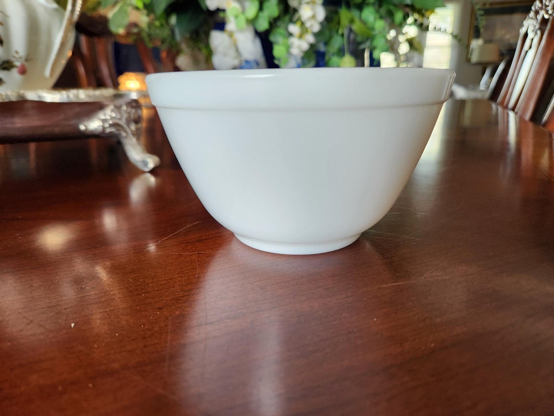Opal White 1.5 Quart Bowl by PYREX 401 Oven Ware, Kitchen, Mixing Bowl ...