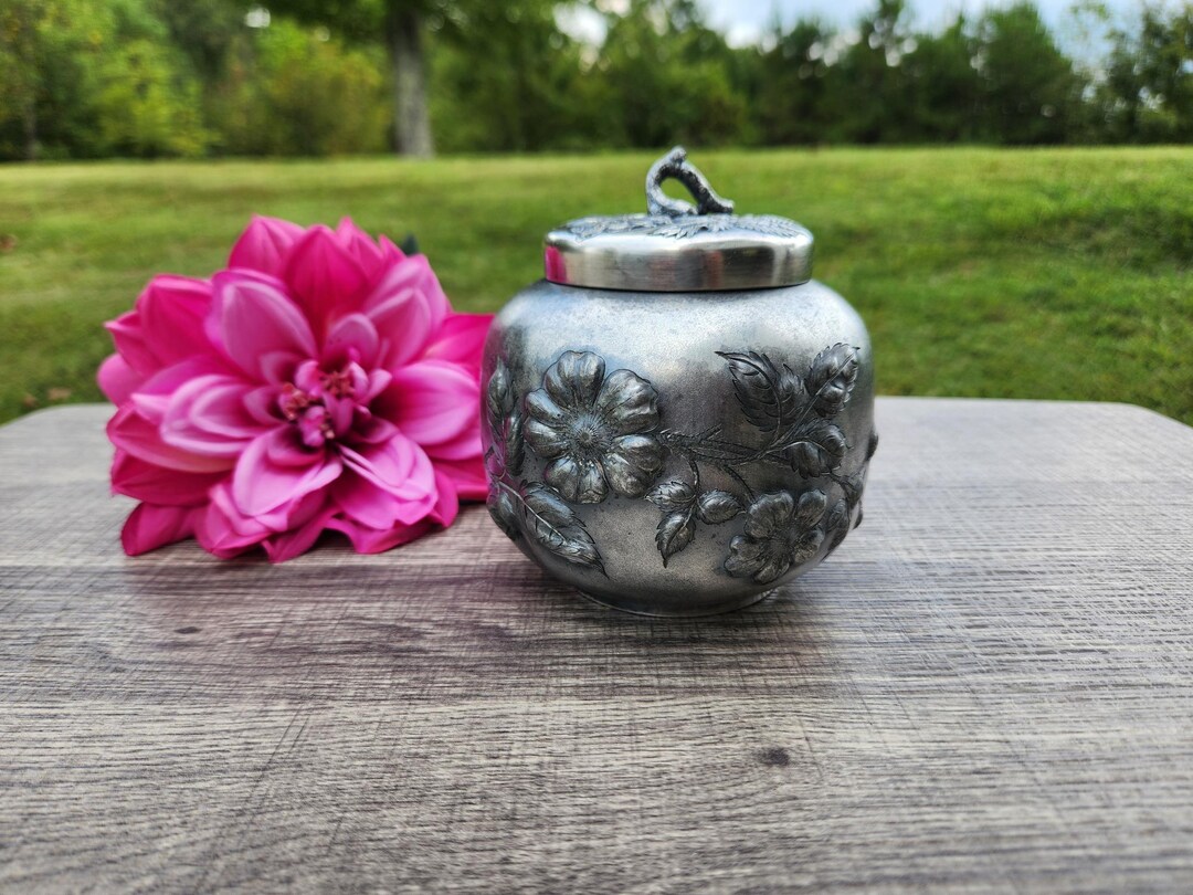 Pairpoint Mfg. Co. New Bedford Mass. Quadruple Plate 3476 Jar With Lid ...