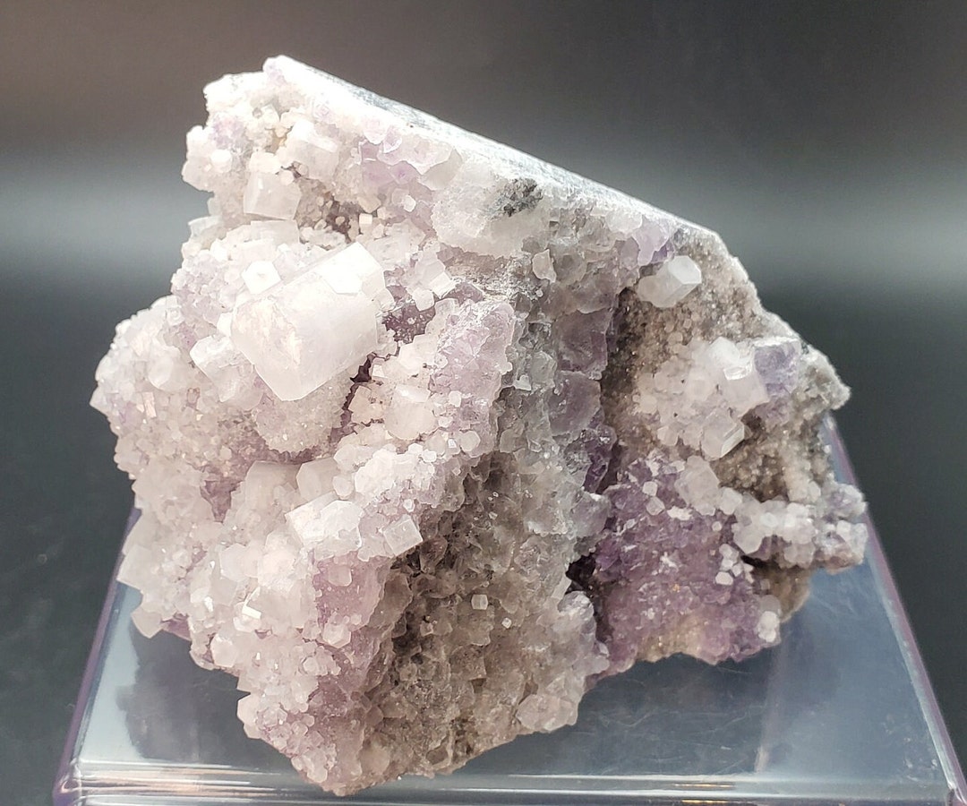 Uv-reactive Calcite Crystals Over Quartz Points and Fluorite - Etsy