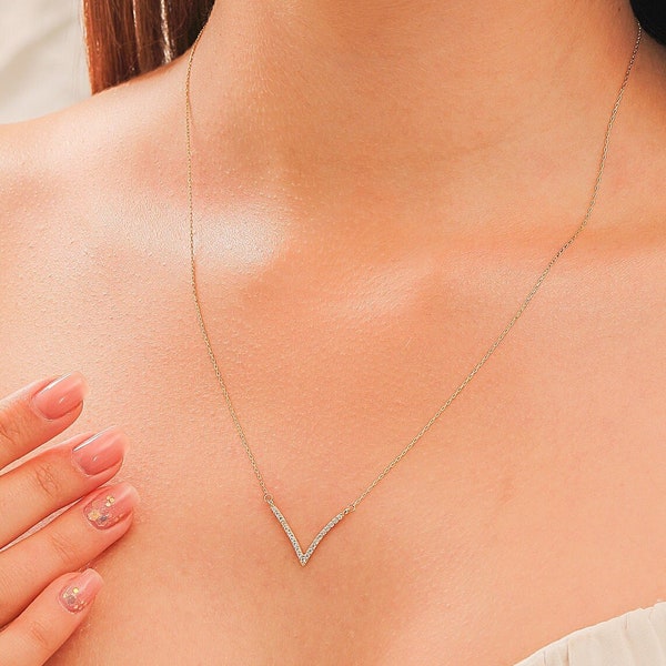 V Necklace - Etsy