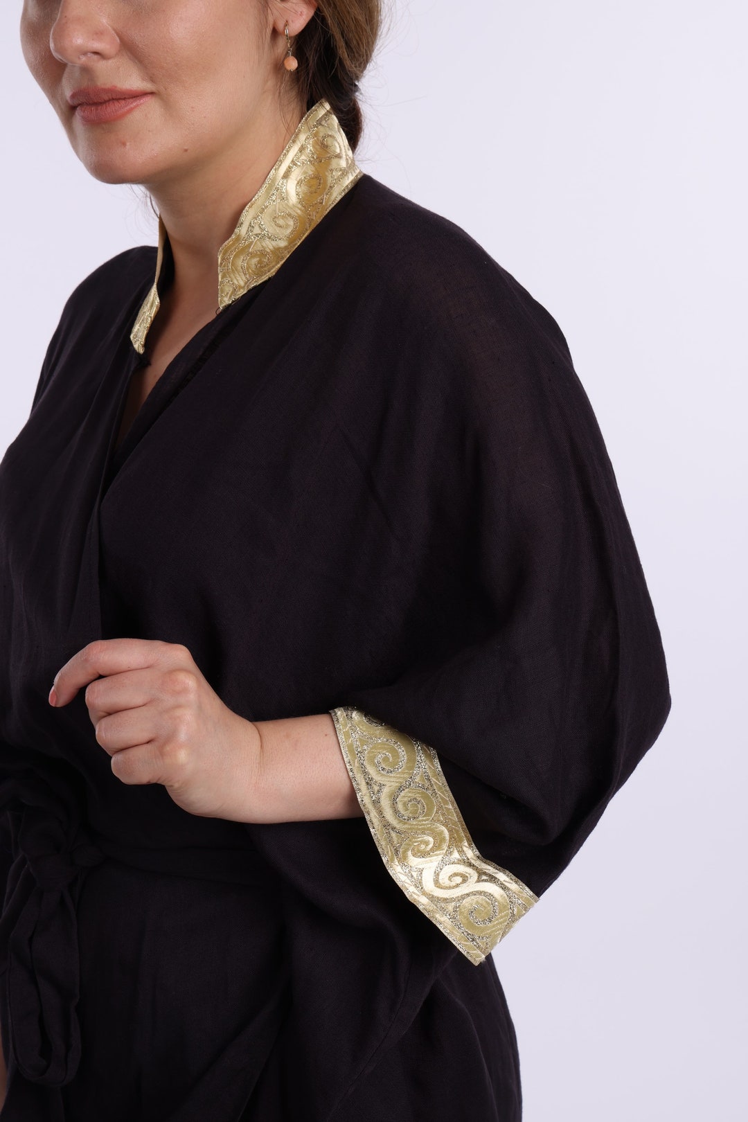 Oriental Kimono Rope With Belt Oriental Cloak Black Line Gold Trims ...