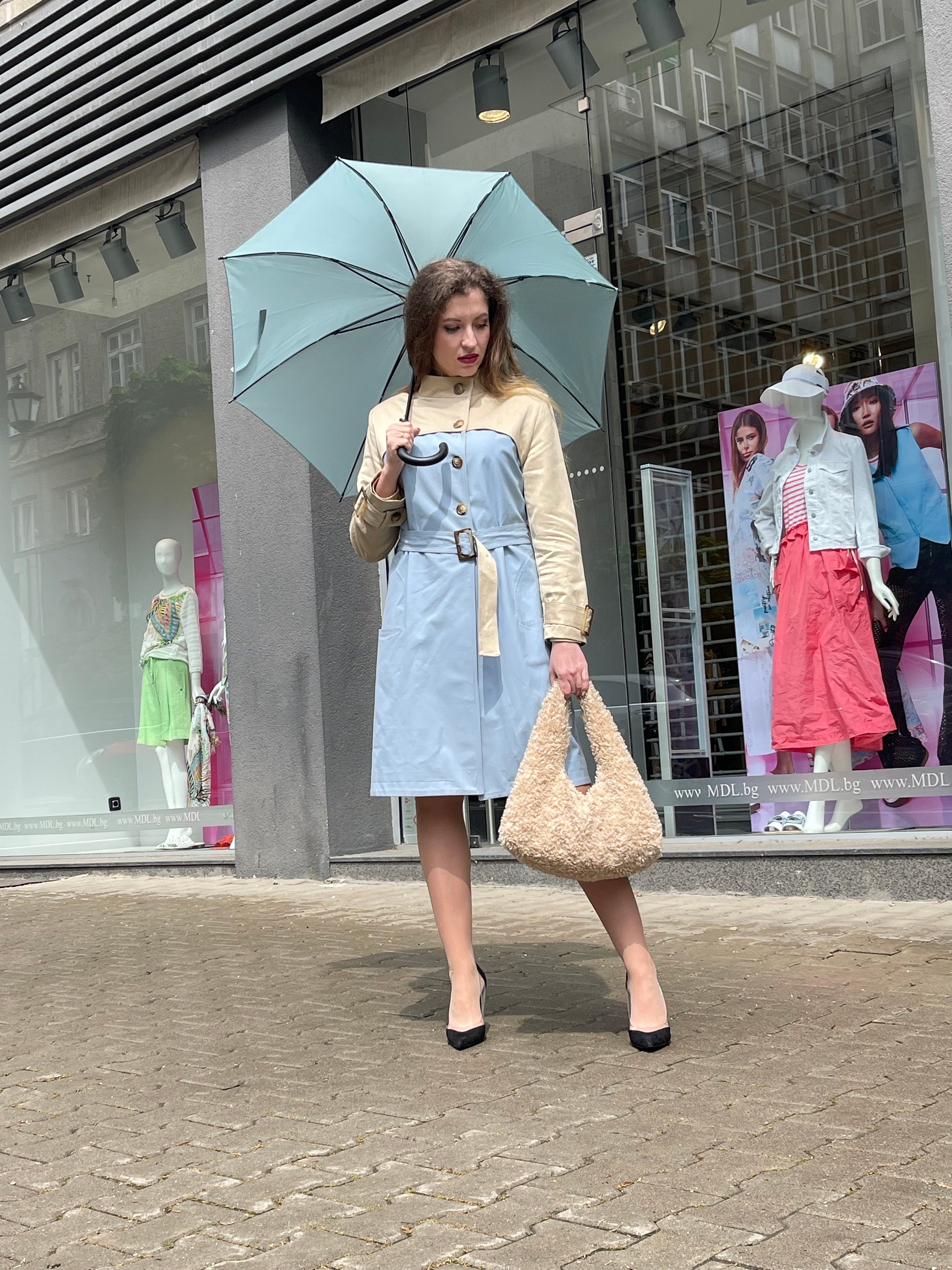 Blue Trench Coat molyneux Spring / Summer Cypro English Trench Coat ...