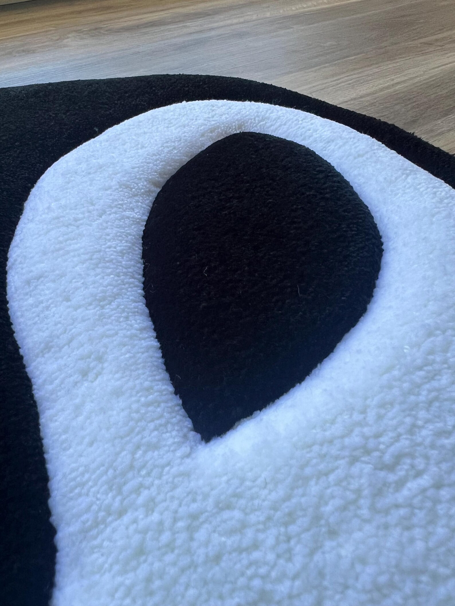 Alien Ying Yang Custom Tufted Rug - Etsy