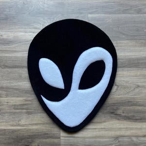 Alien Ying Yang Custom Tufted Rug - Etsy