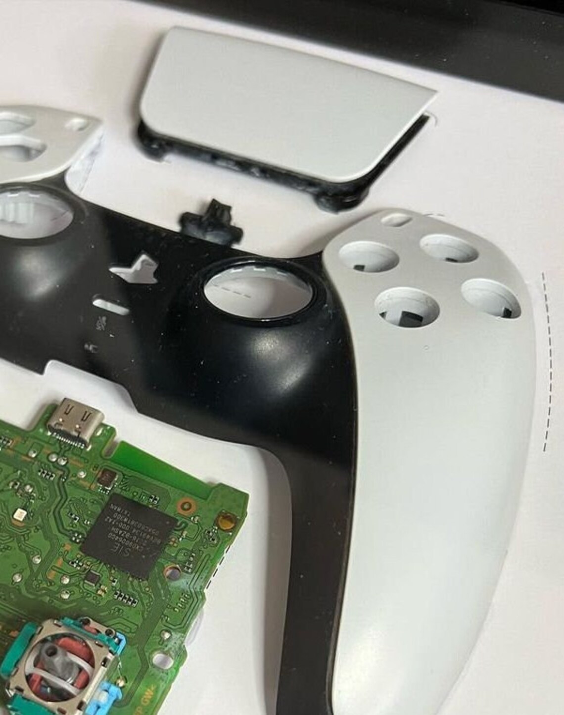 DUALSENSE Controller Teardown Template, PS5 Controller Art (digital ...