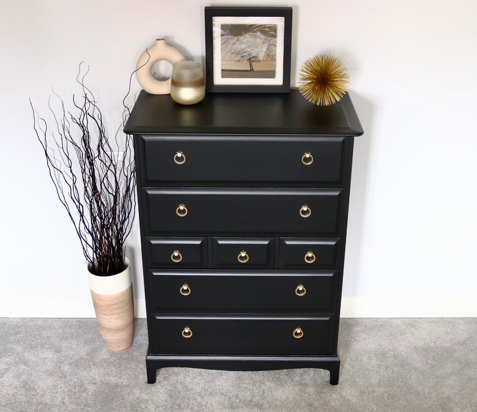 Stag Minstrel Set - 7 Drawer Tallboy & Pair of 1 Drawer Bedside Tables ...