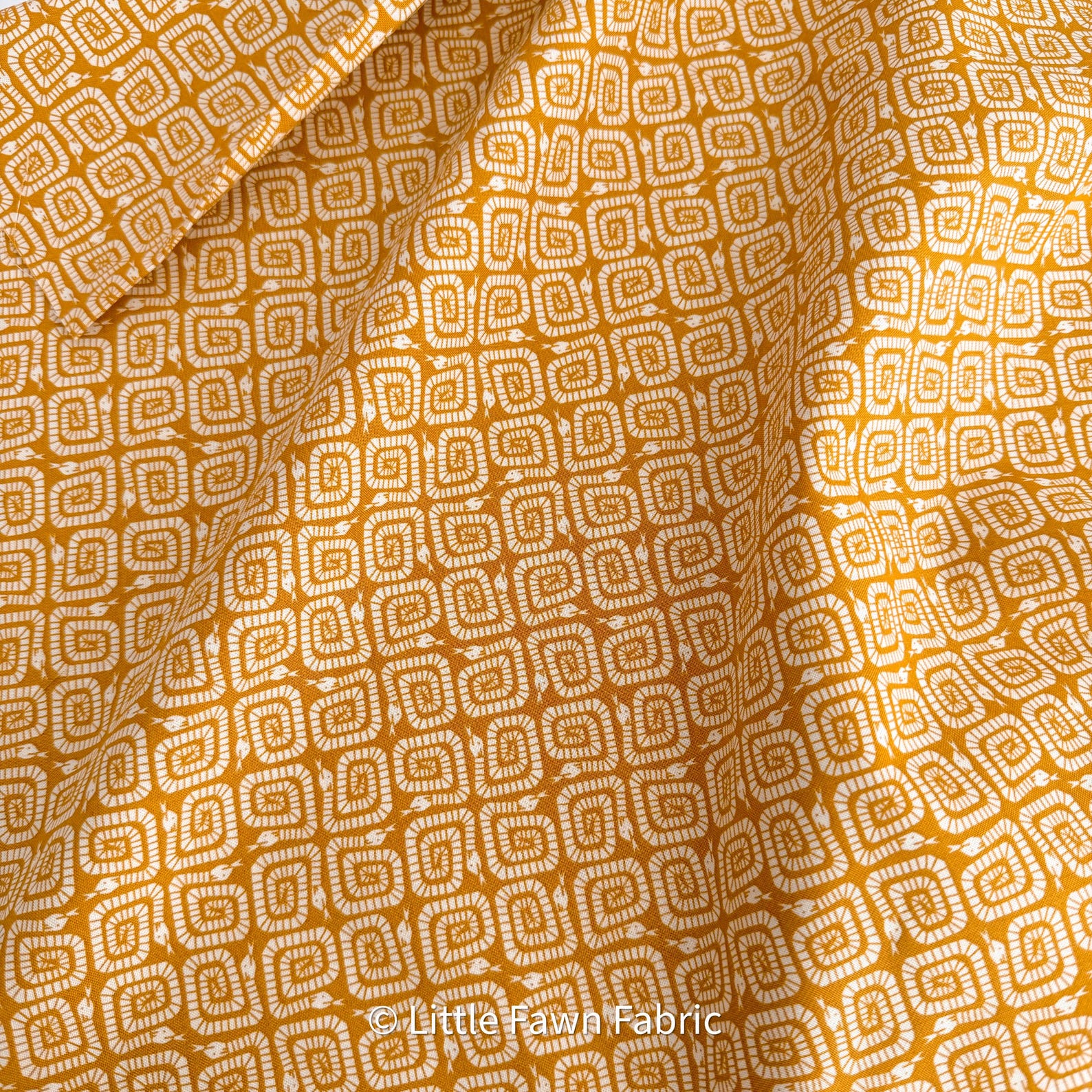 LV904-GL2 Rising Sun - Winding Snake - Glimmer Fabric by Loes Van ...