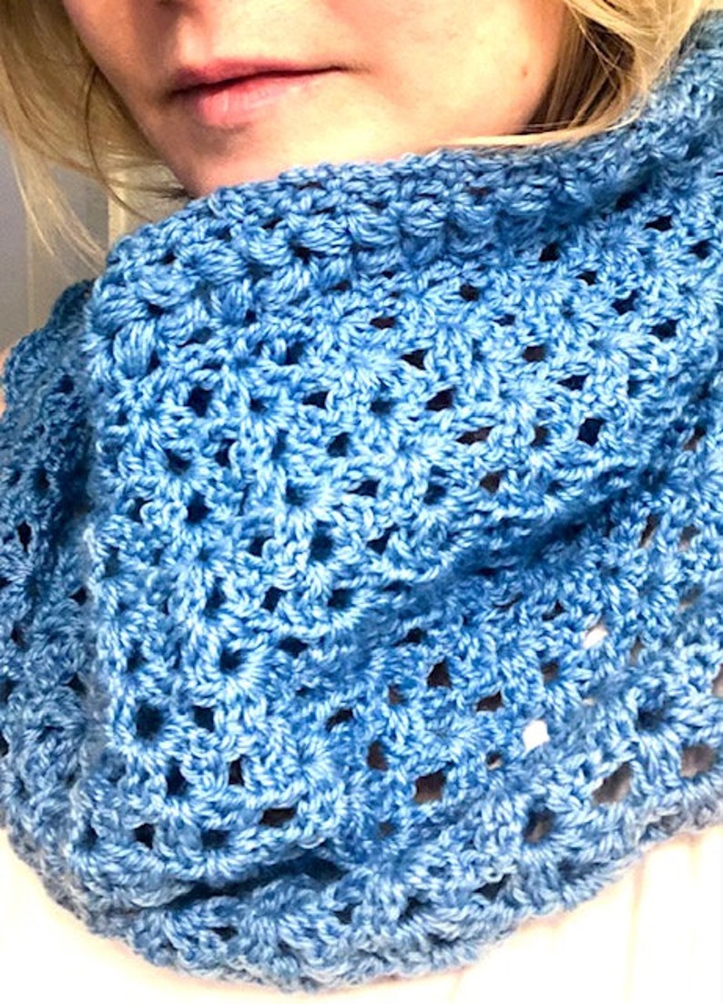 EASY Lacy Cowl Crochet Pattern - Etsy