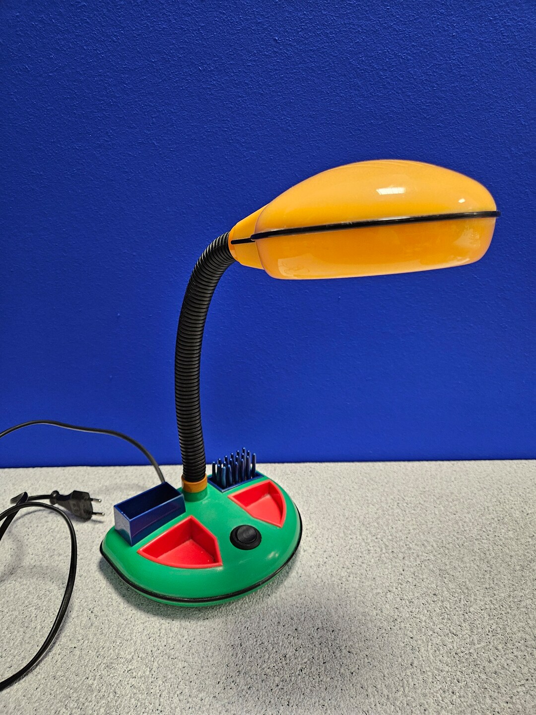 Memphis Style Desk Lamp by Kyoji Tanaka - Etsy UK