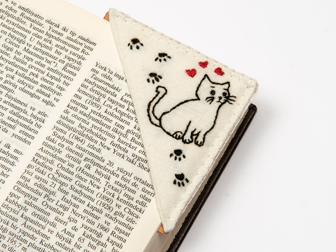 Handmade Embroidered Cat Corner Bookmark, Book Lover Gift - Etsy