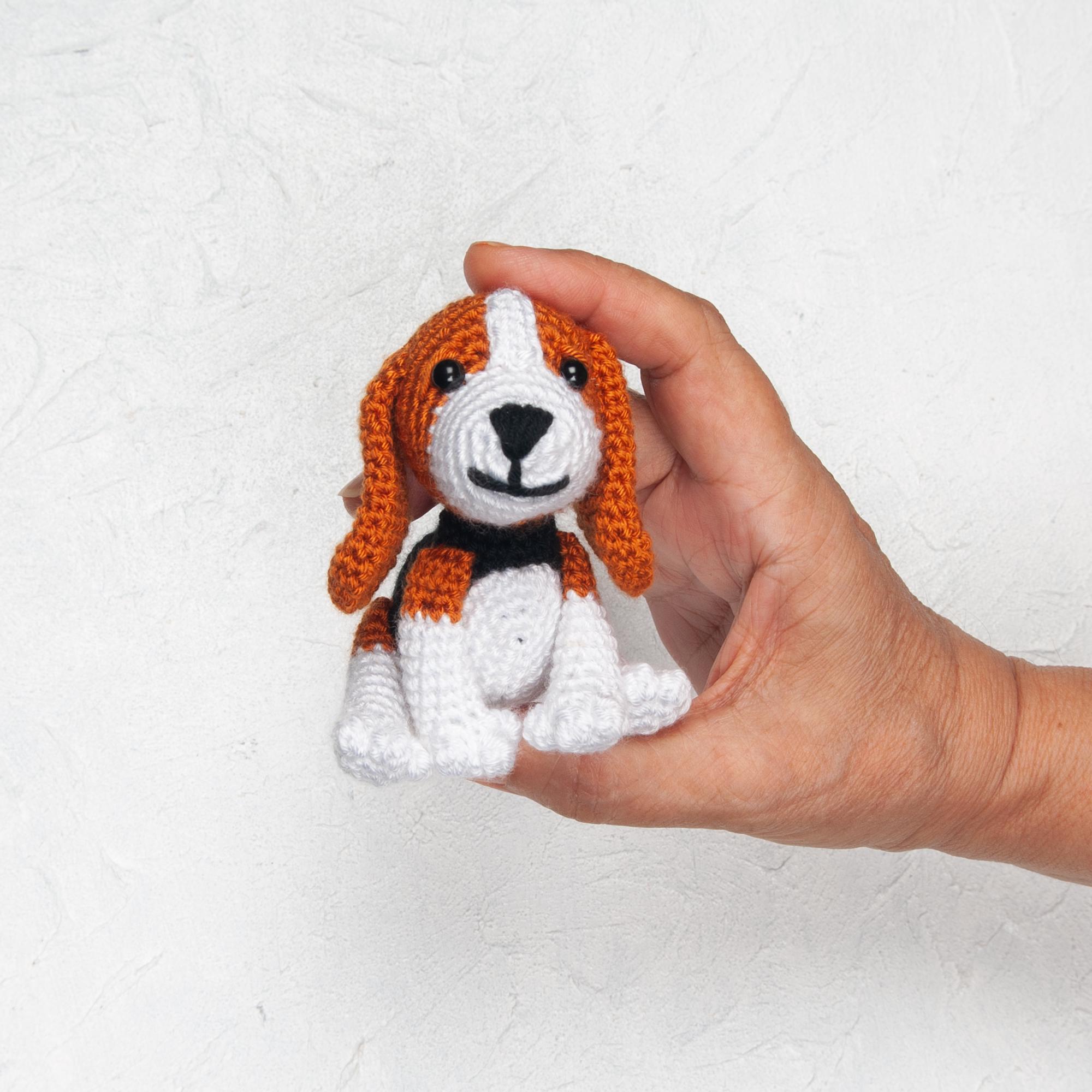 Handmade Crochet Beagle Dog Amigurumi Keychain - Etsy