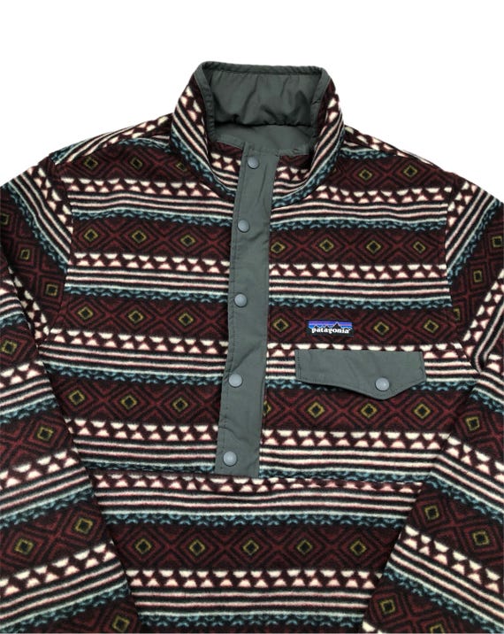 2016 Patagonia Aztec Style Pattern Reversible Snap T … - Gem