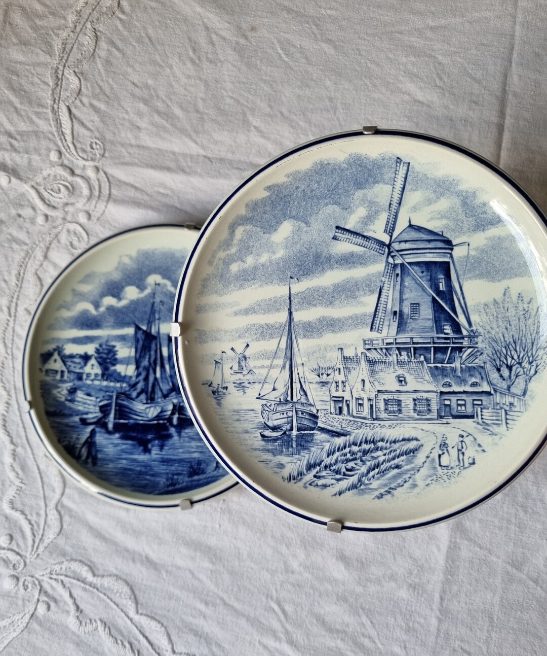 Delft Blue Holland - WINDMILL & SHIP- Wall Plates by Bosh | Delft Blue ...