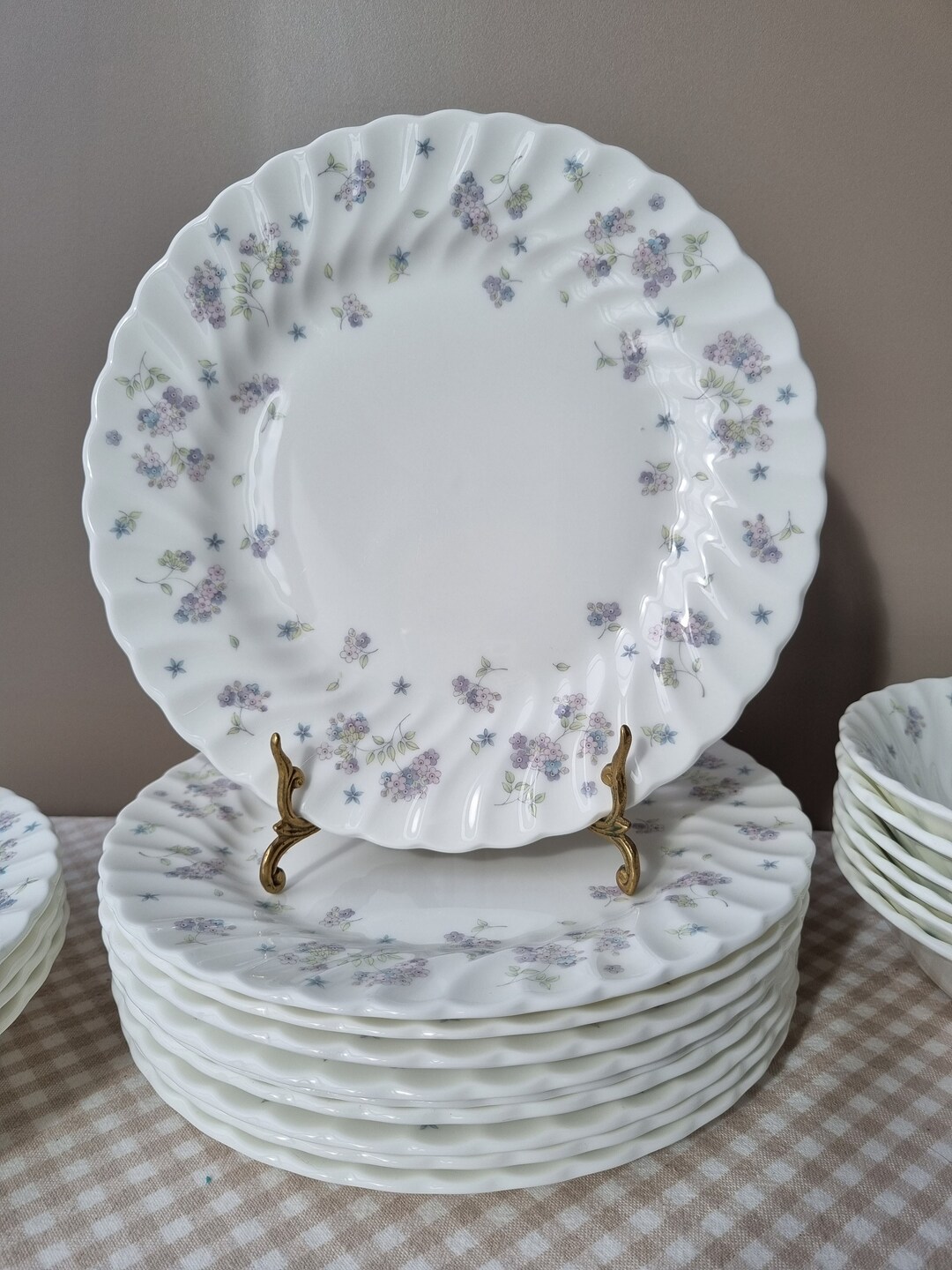 Wedgwood -april Flowers- Pattern Fine Bone China PLATE COLLECTION ...