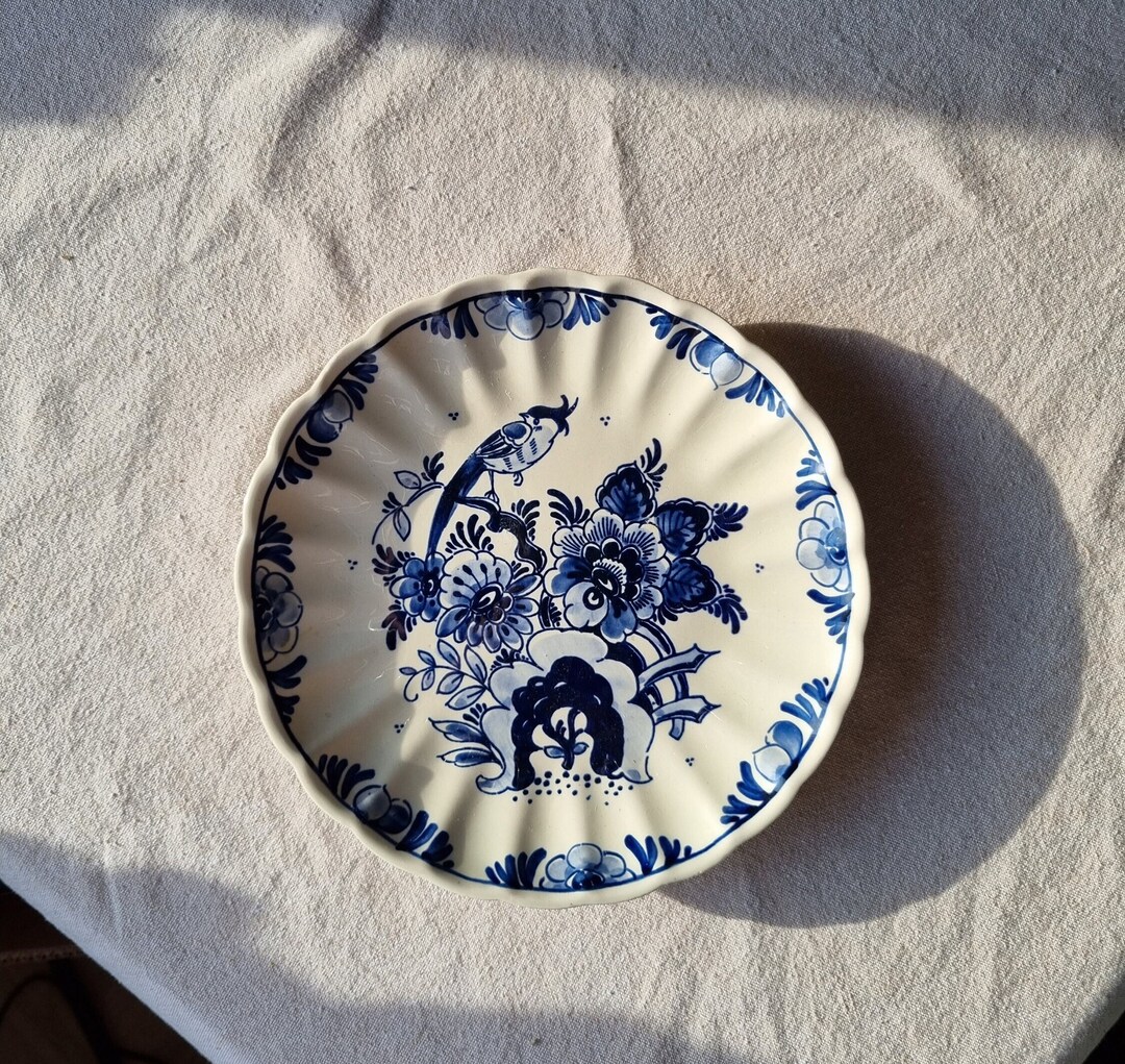 Antique / Vtg Delft Blue Ceramic Wall Plate Floral Decor | Delft Blue ...