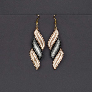Beading Pattern for Delica Earrings With Shiny Gold, White and Black ...