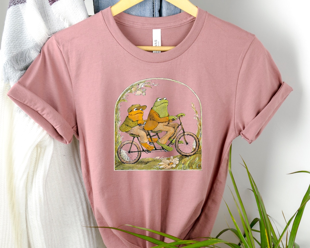Frog and Toad Shirt, Cute Frog Shirt, Frog and Toad Unisex T-shirt ...