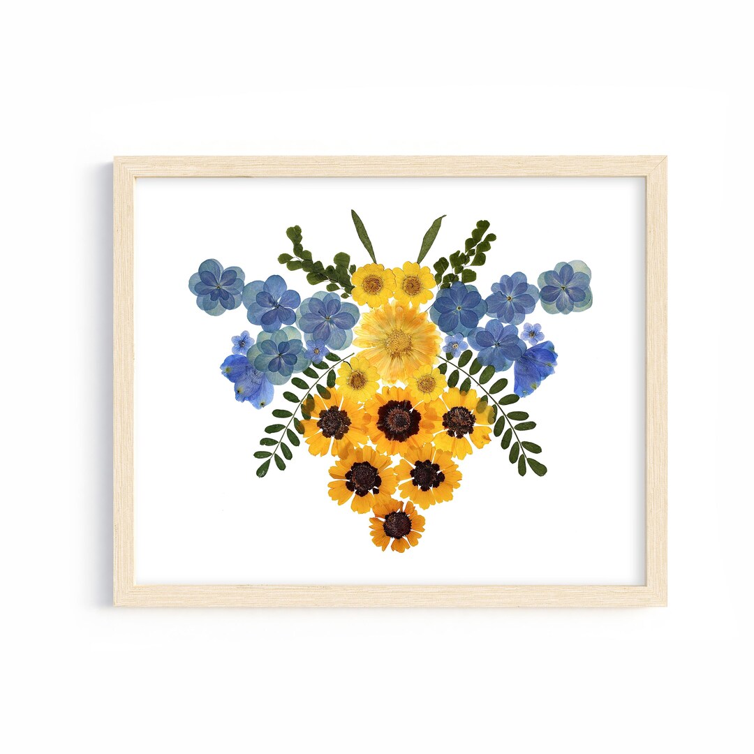 Bee With Blue Wings Pressed Flower Art Print - Botanical Animal Wall ...