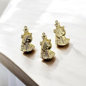 20x37 Gold Filled Cleopatra Charms, Ancient Egyptian Queen Pendants for ...