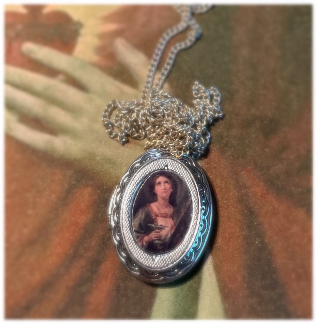 SANTA LUCIA Medal Keeps Photos Medal With 925m Silver Chain Handmade ...
