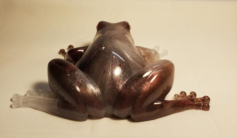 Resin Frog With Realistic Eyes, Tree Frog Amphibian, Resin Art Gift for ...