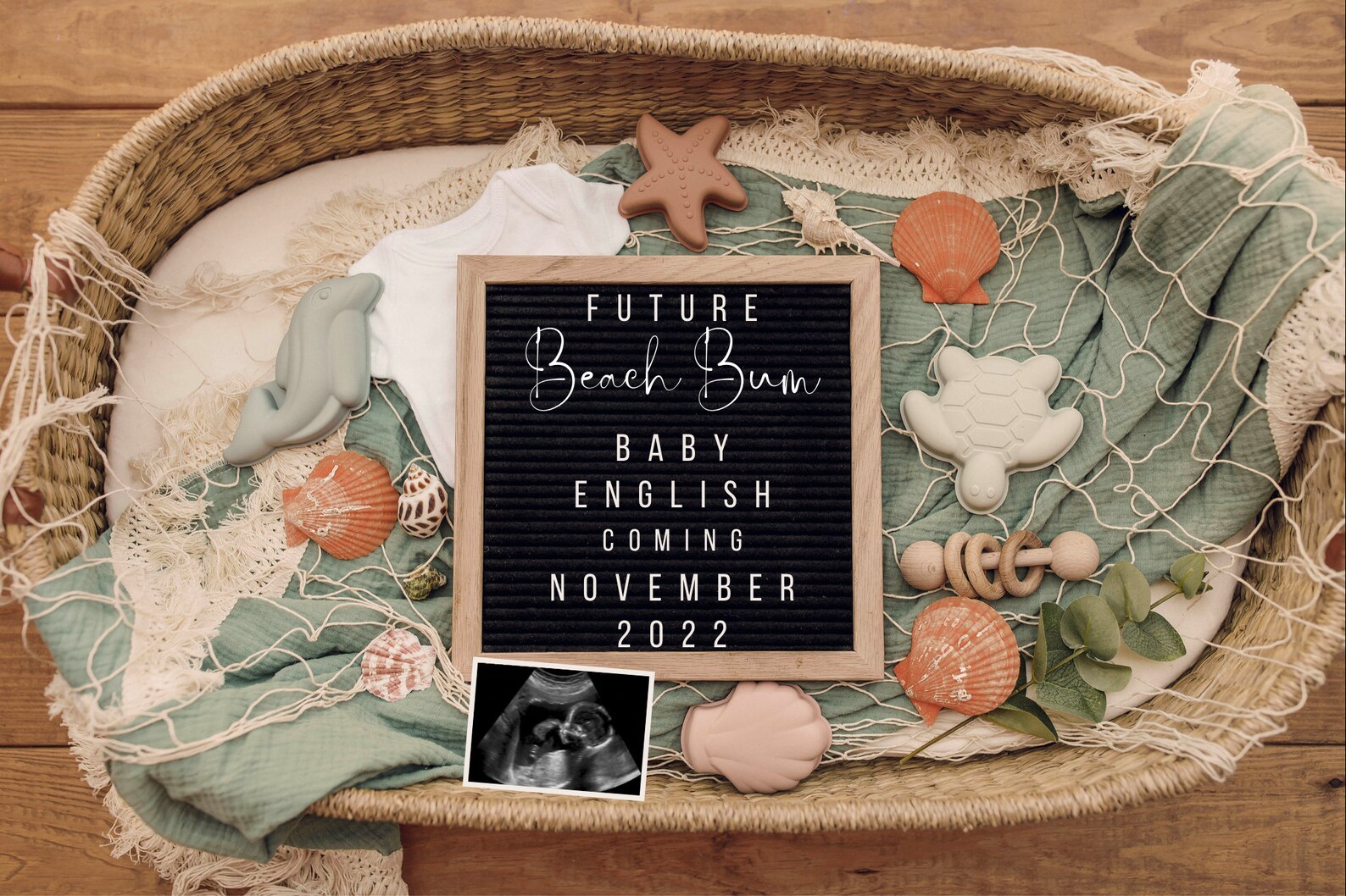 23 Sunshine Filled Summer Pregnancy Announcement Ideas You'll Adore ...