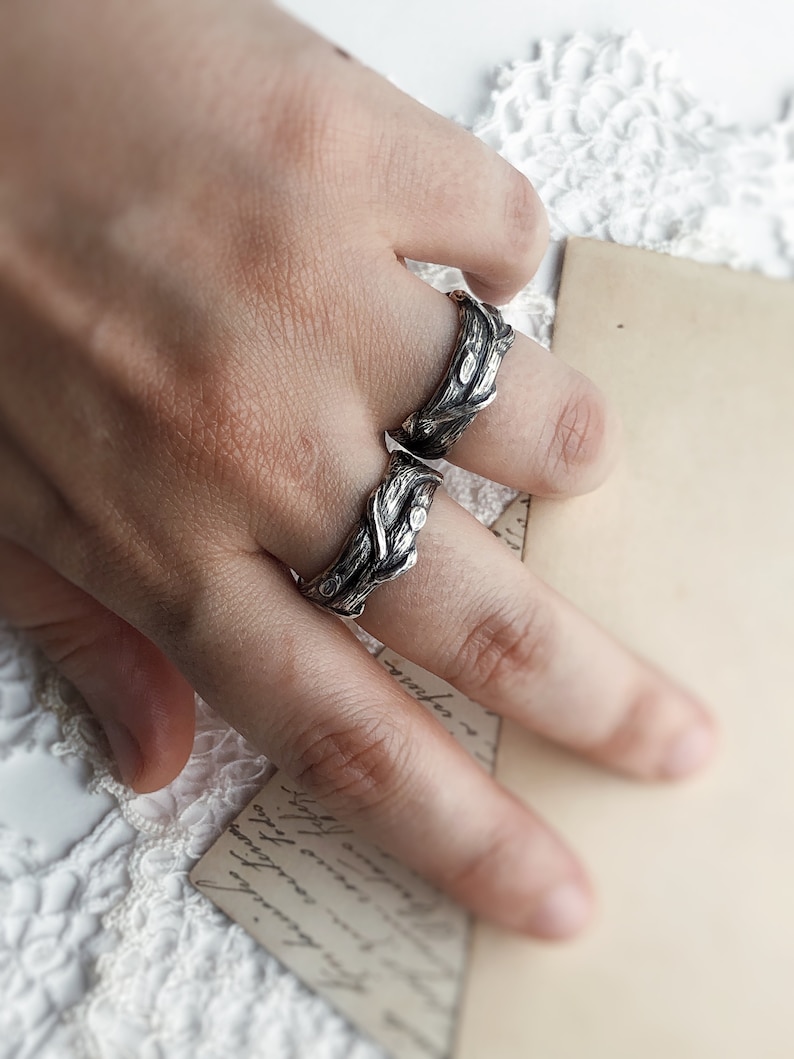 Intertwined Trees Ring Witch Aesthetic, Alternative Wedding Rings ...